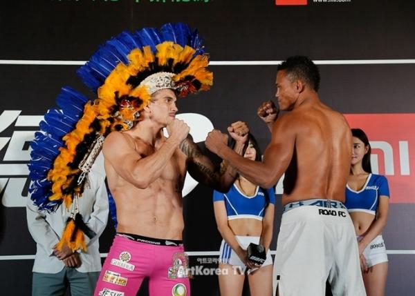 [ROAD FC 044] '파이널 4' 티켓을 얻을 자 누구인가 (종합)