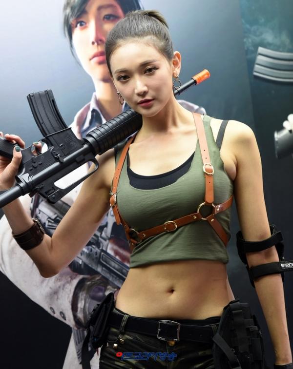 문가경"섹시여전사 등장"(2017 지스타)