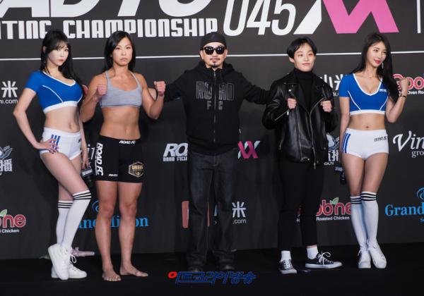 [포토] 진서우, 프로 데뷔 승리의 꿈 이루겠다 (로드 FC 045)