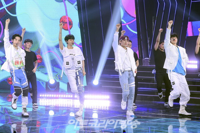 [AK화보] AB6IX, '완성형 아티스트돌 다양한 모습' (제26회 드림콘서트)