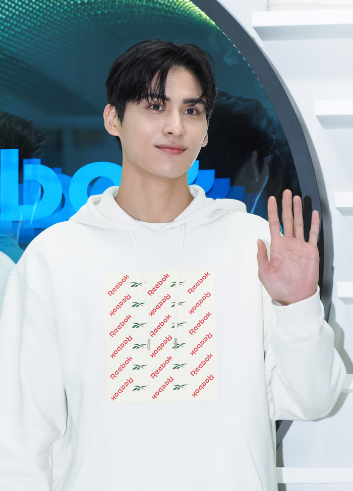 [AK포토] SF9 유태양-휘영, '훤칠한 외모'