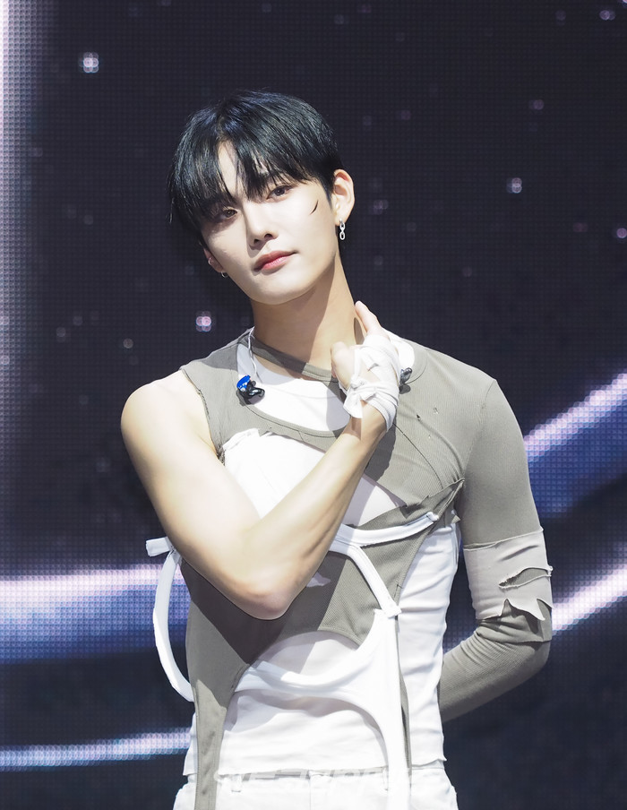 [AK포토] CIX 승훈, 유니크한 매력