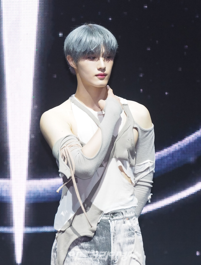 [AK포토] CIX 현석, 시크한 비주얼