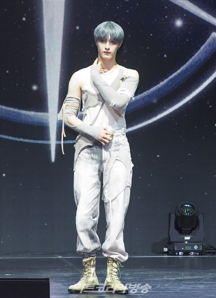 [AK포토] CIX 현석, 시크한 비주얼