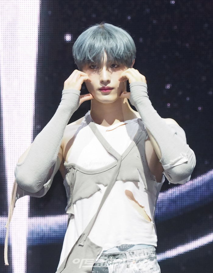 [AK포토] CIX 현석, 시크한 비주얼