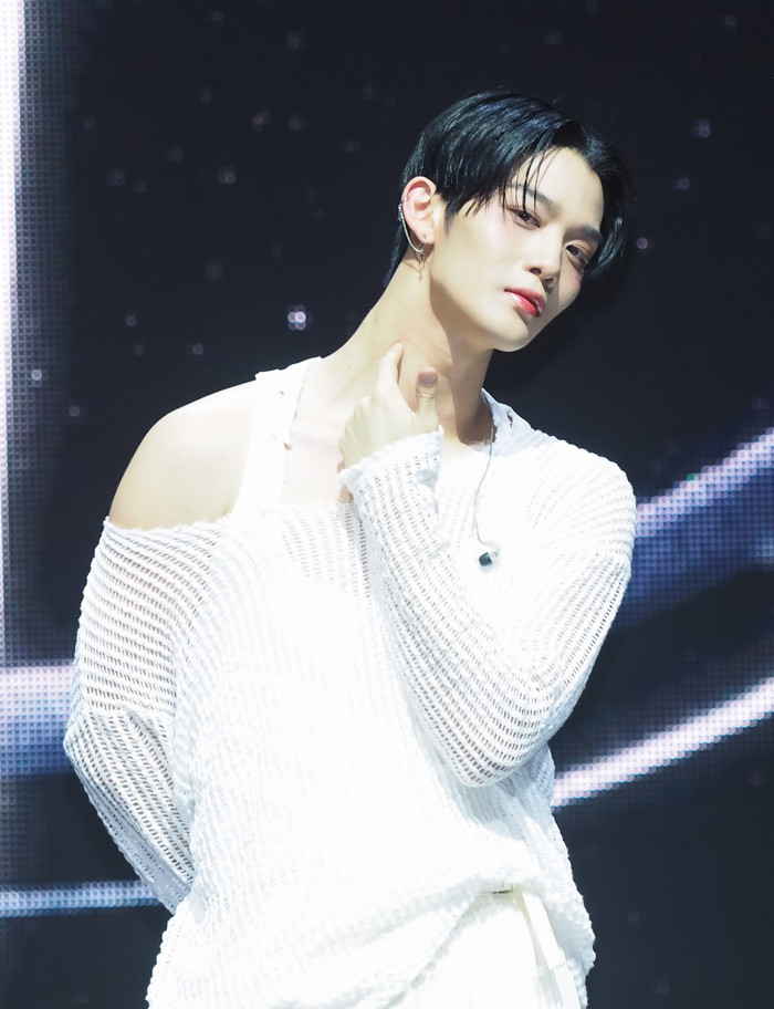 [AK포토] CIX 배진영, 남친 삼고 싶은 순백의 비주얼