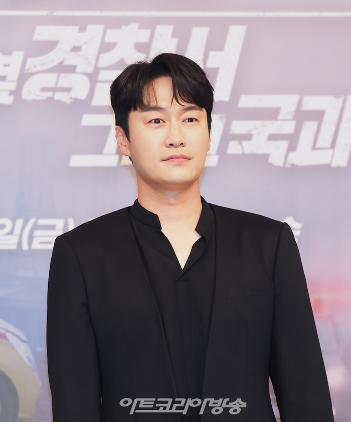 [ak포토] 오의식 국과수 팀장의 근엄